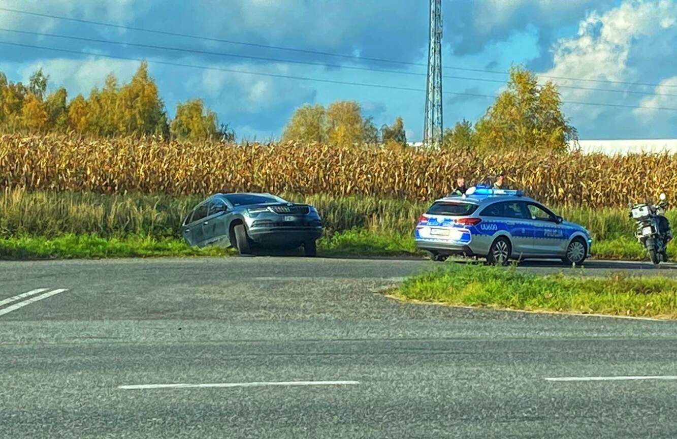 Skoda w rowie. Duża zagadka - OSTROW24.tv - Ostrów Wielkopolski
