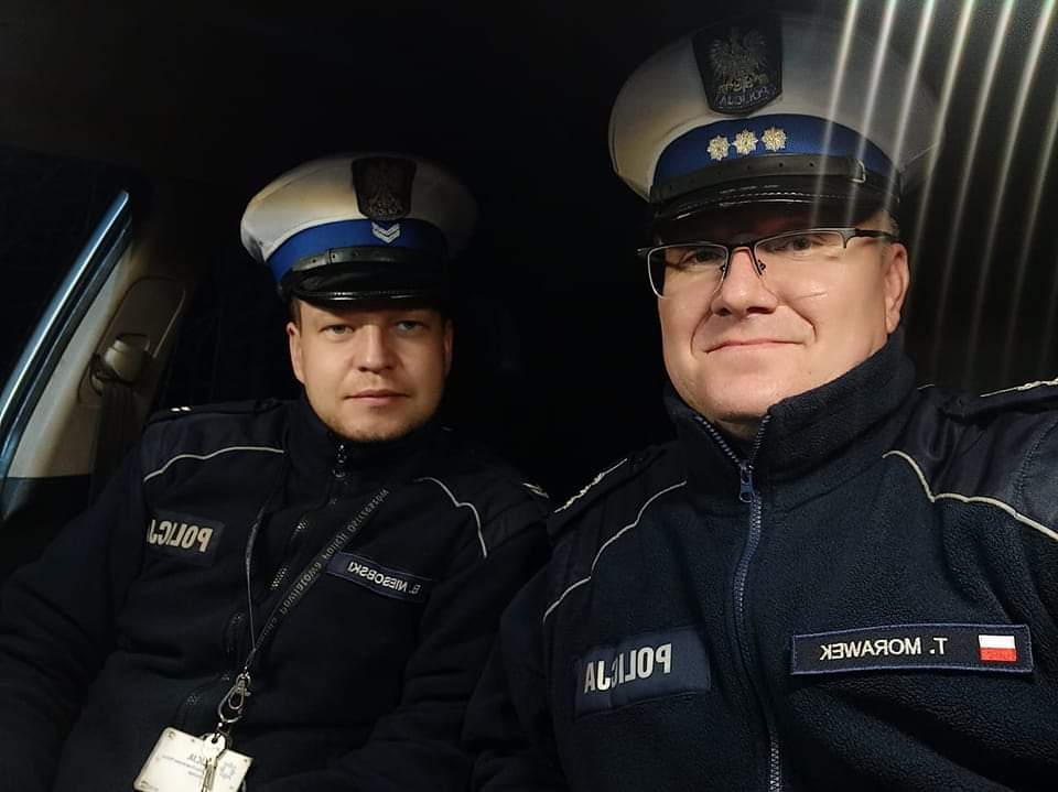 Eskortowali auto do szpitala - OSTROW24.tv - Ostrów Wielkopolski