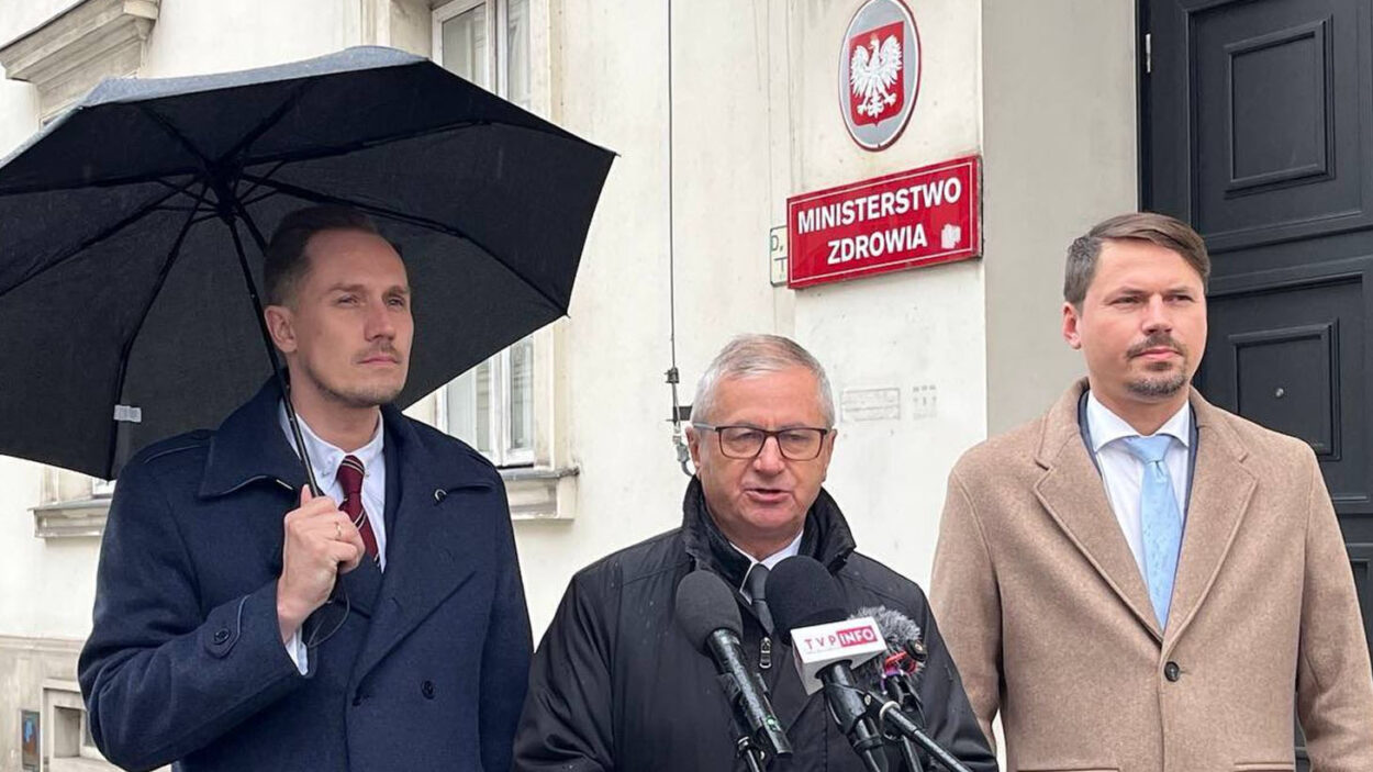 Poselska interwencja w Ministerstwie Zdrowia. Co na to Katarzyna Sójka? - OSTROW24.tv - Ostrów ...