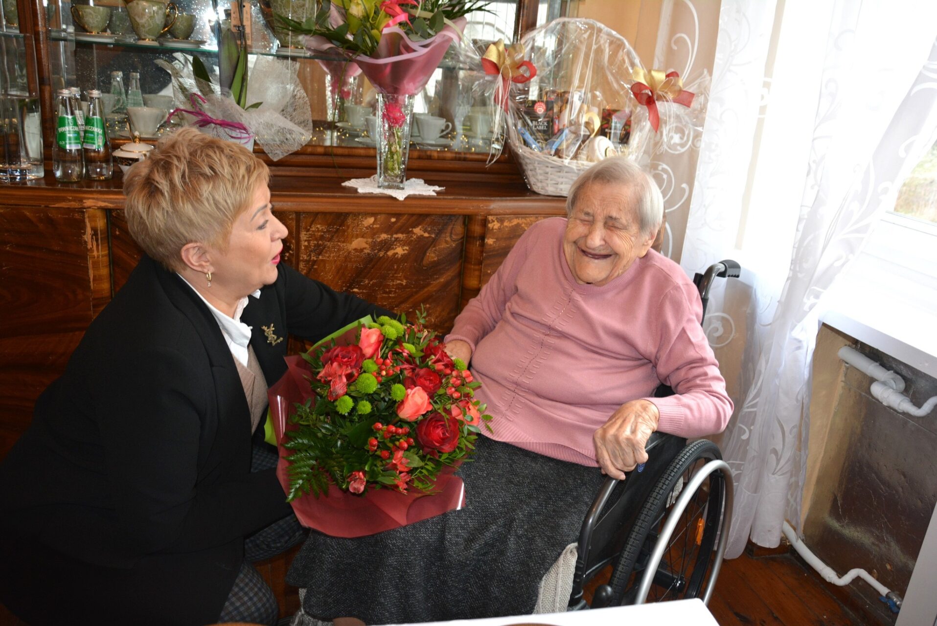 Dożyła 100 lat i nie musi brać leków! - OSTROW24.tv - Ostrów Wielkopolski