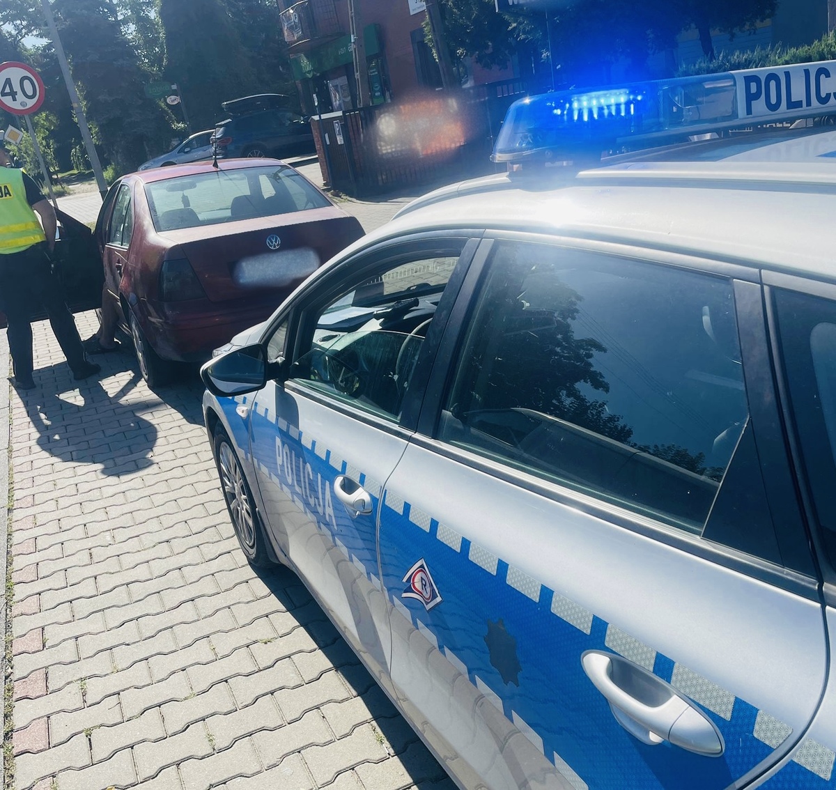 Wpadł w duże kłopoty po spaniu na parkingu Biedronki - OSTROW24.tv - Ostrów Wielkopolski